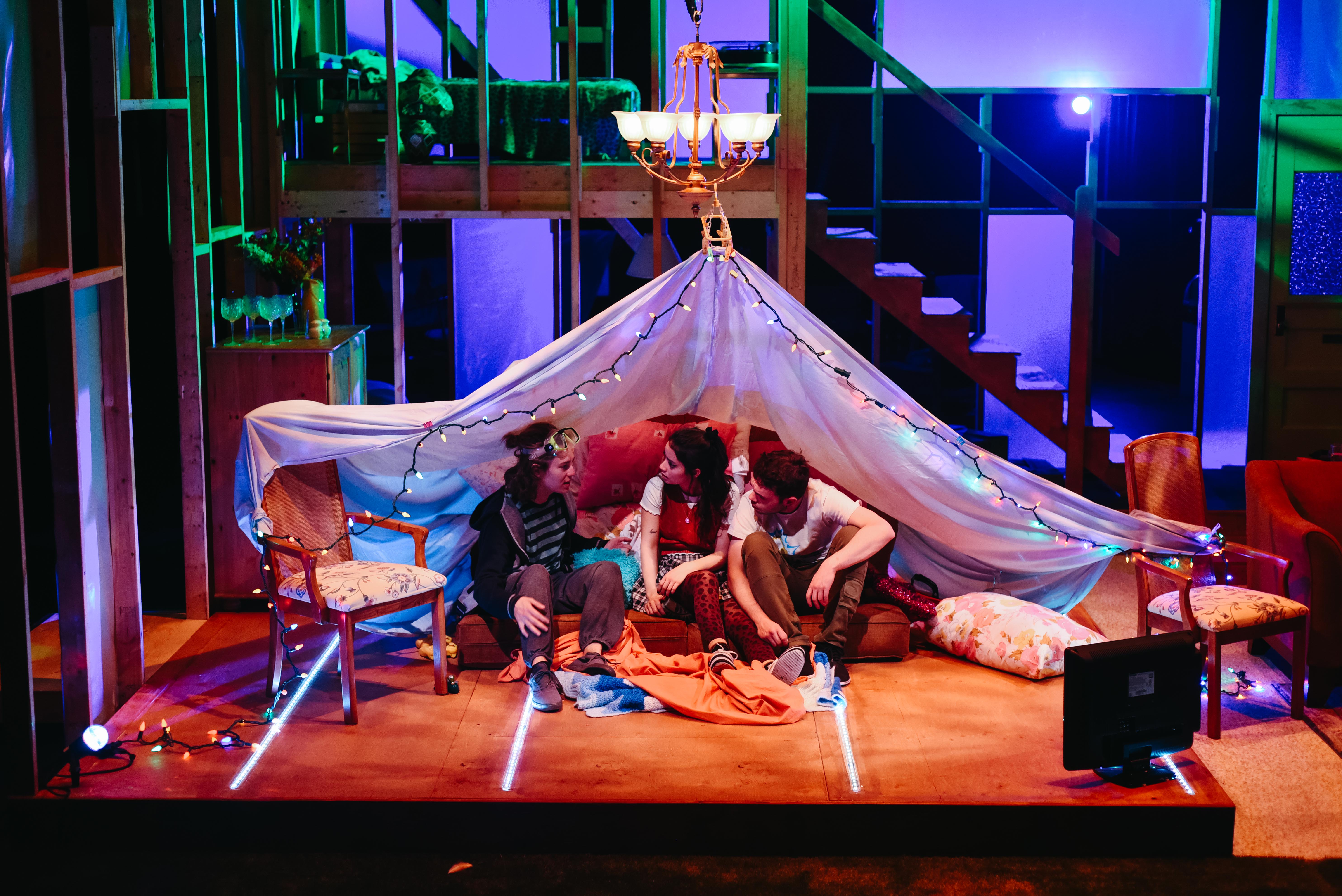 In the house of mismatched dreams: Michael Mysterious. A review ...